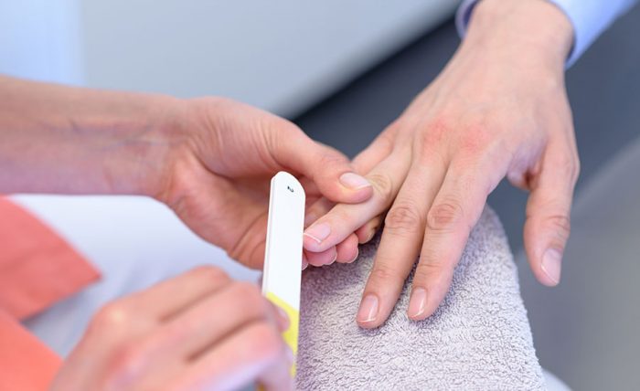 Medizinische Handpflege für gesunde, schöne Hände im MEDISPA.